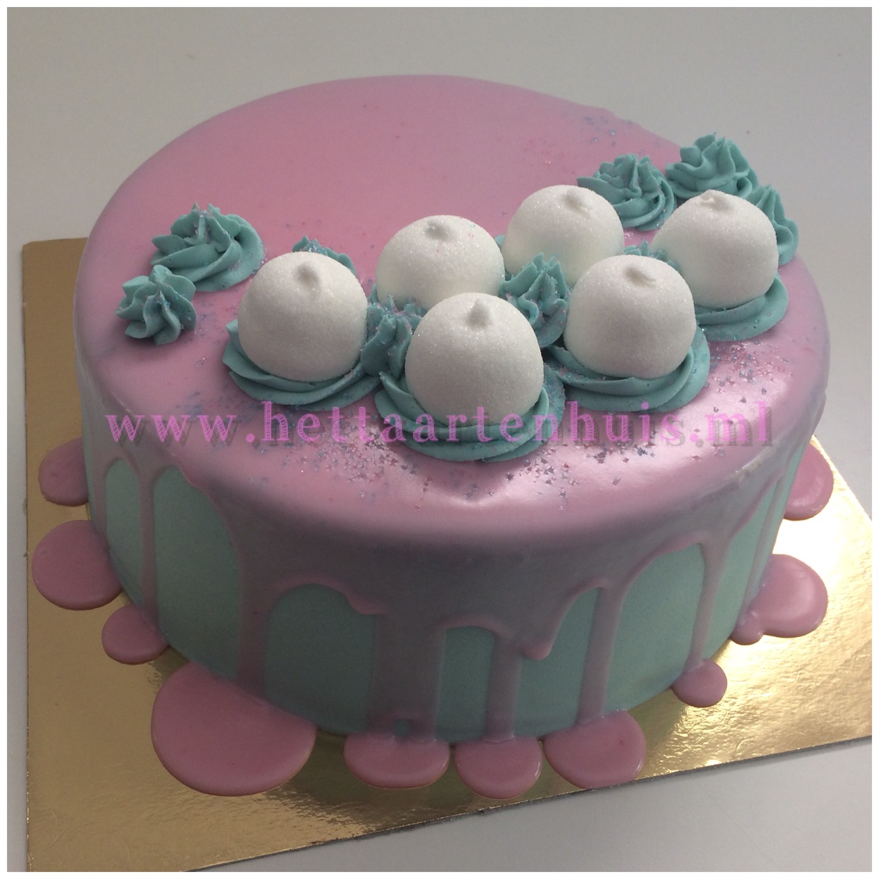 Gender drip taart - Het Taartenhuis