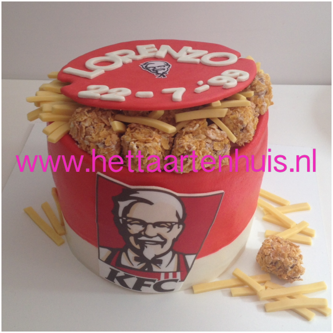 3D KFC bucket taart - Het Taartenhuis