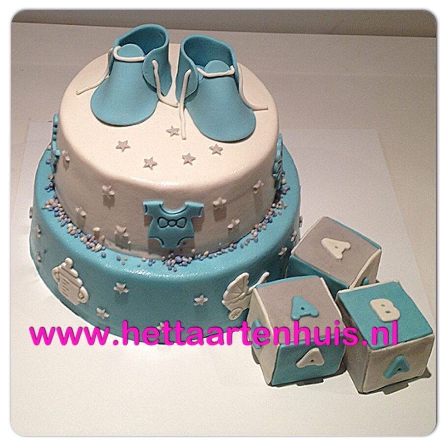 Lagentaart blauwe schoentjes en blokken - Het Taartenhuis
