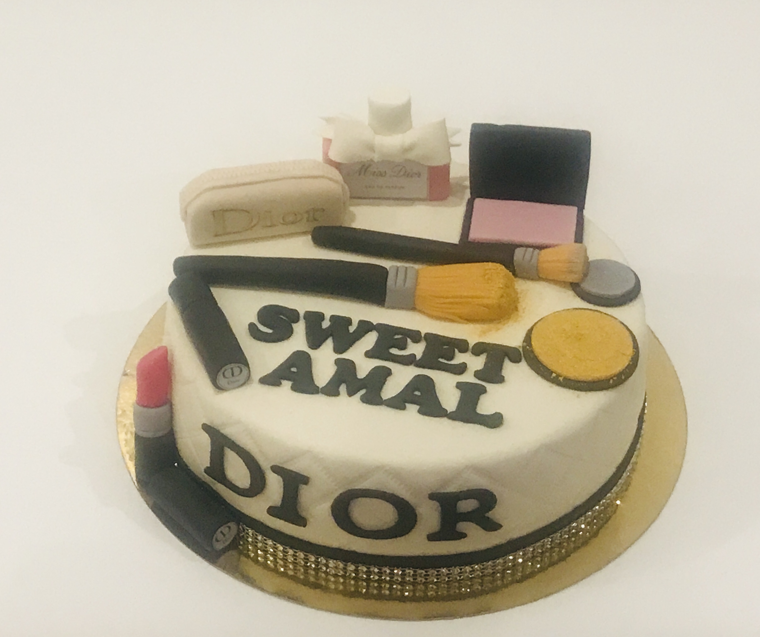 Make-Up taart AMAL - Het Taartenhuis