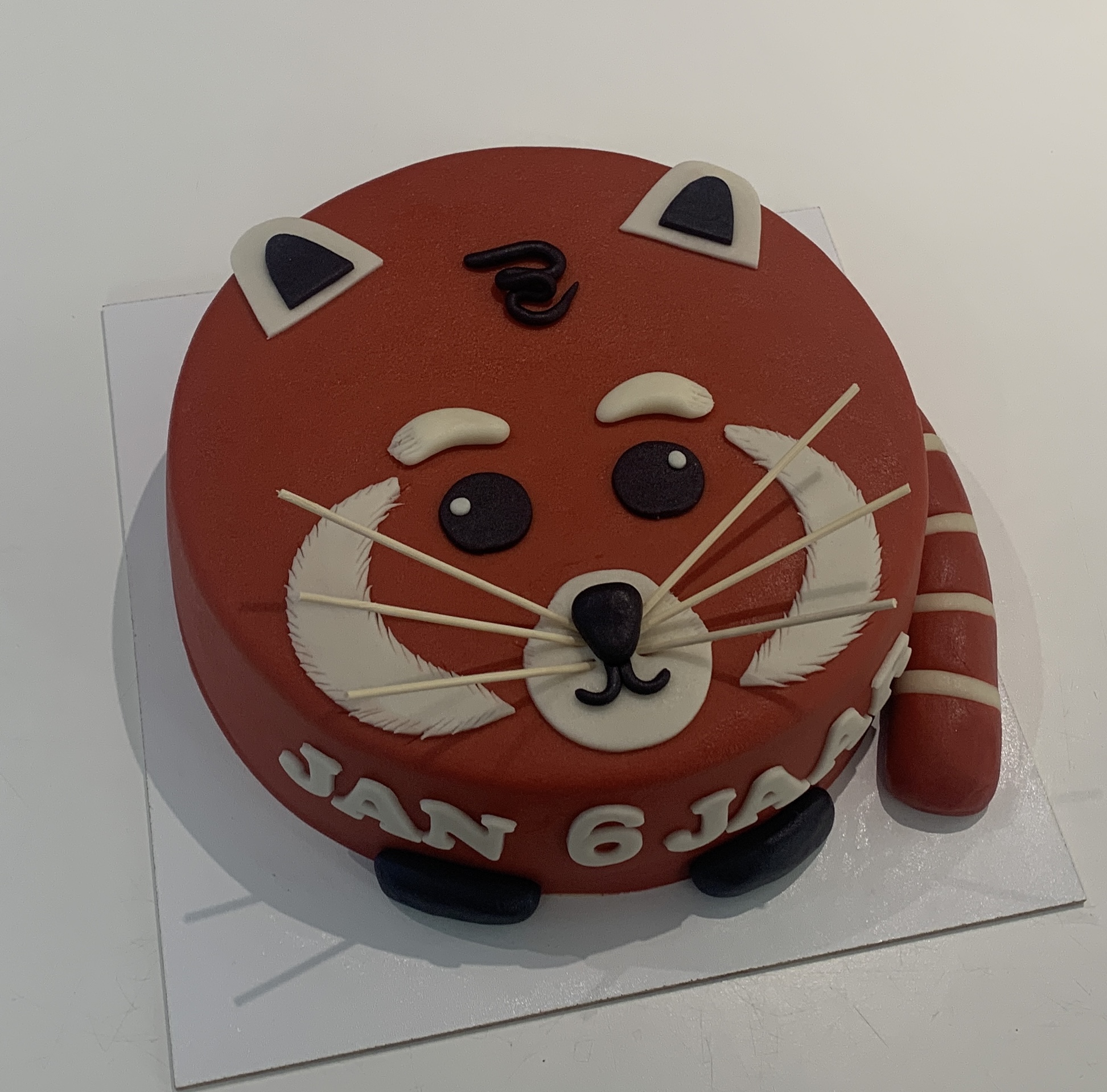 Rode panda taart JAN - Het Taartenhuis