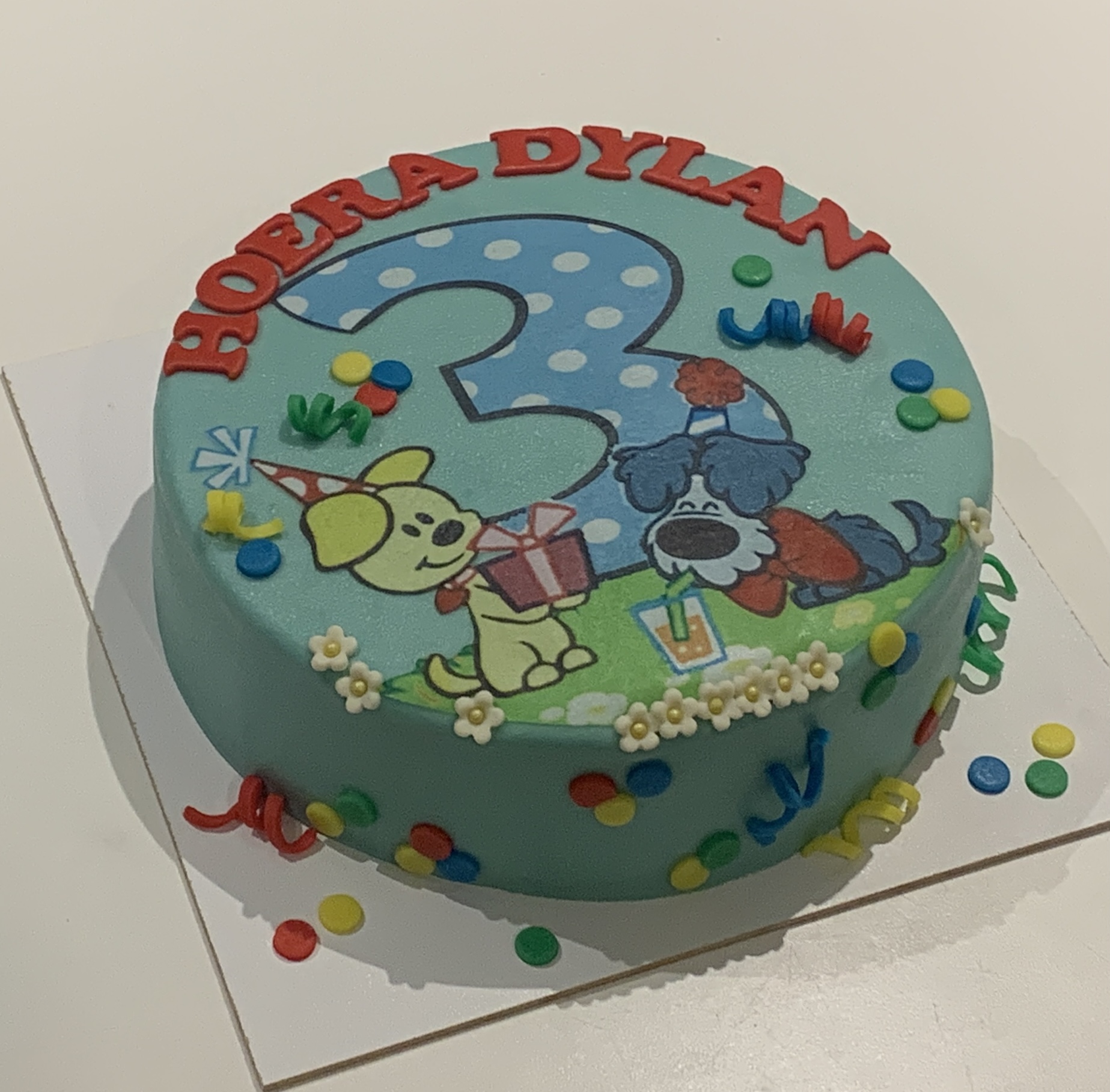 Woezel en Pip taart DYLAN - Het Taartenhuis