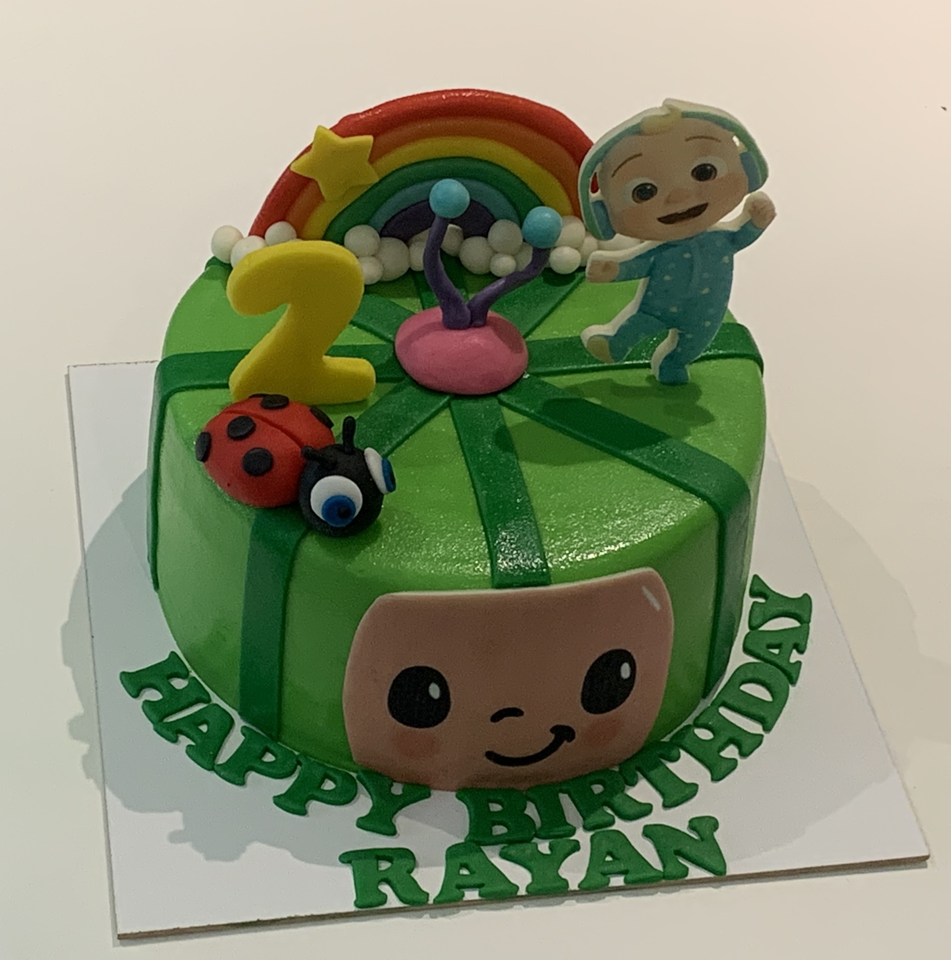 Cocomelon taart RAYAN - Het Taartenhuis