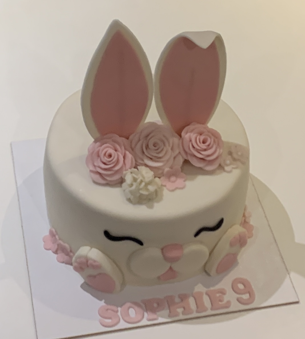 3D konijn taart SOPHIE - Het Taartenhuis