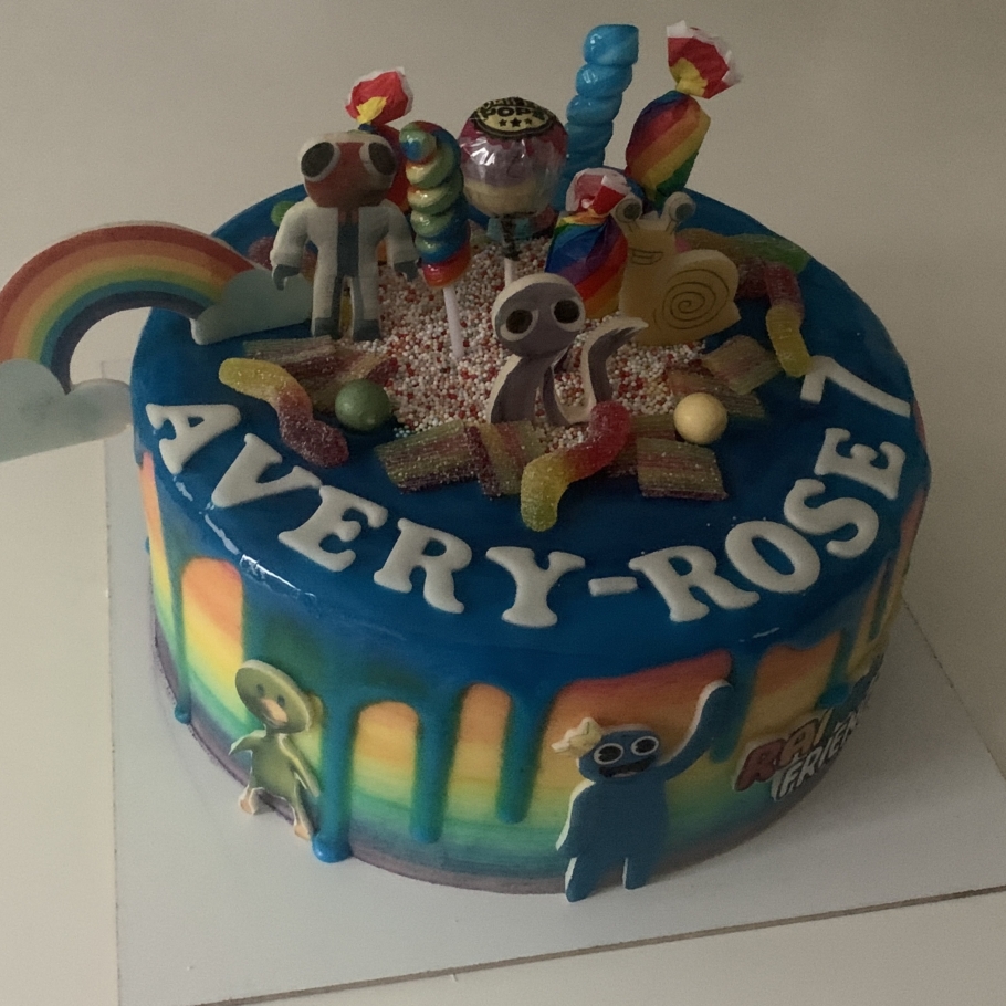Rainbow Friends taart AVERY-ROSE - Het Taartenhuis