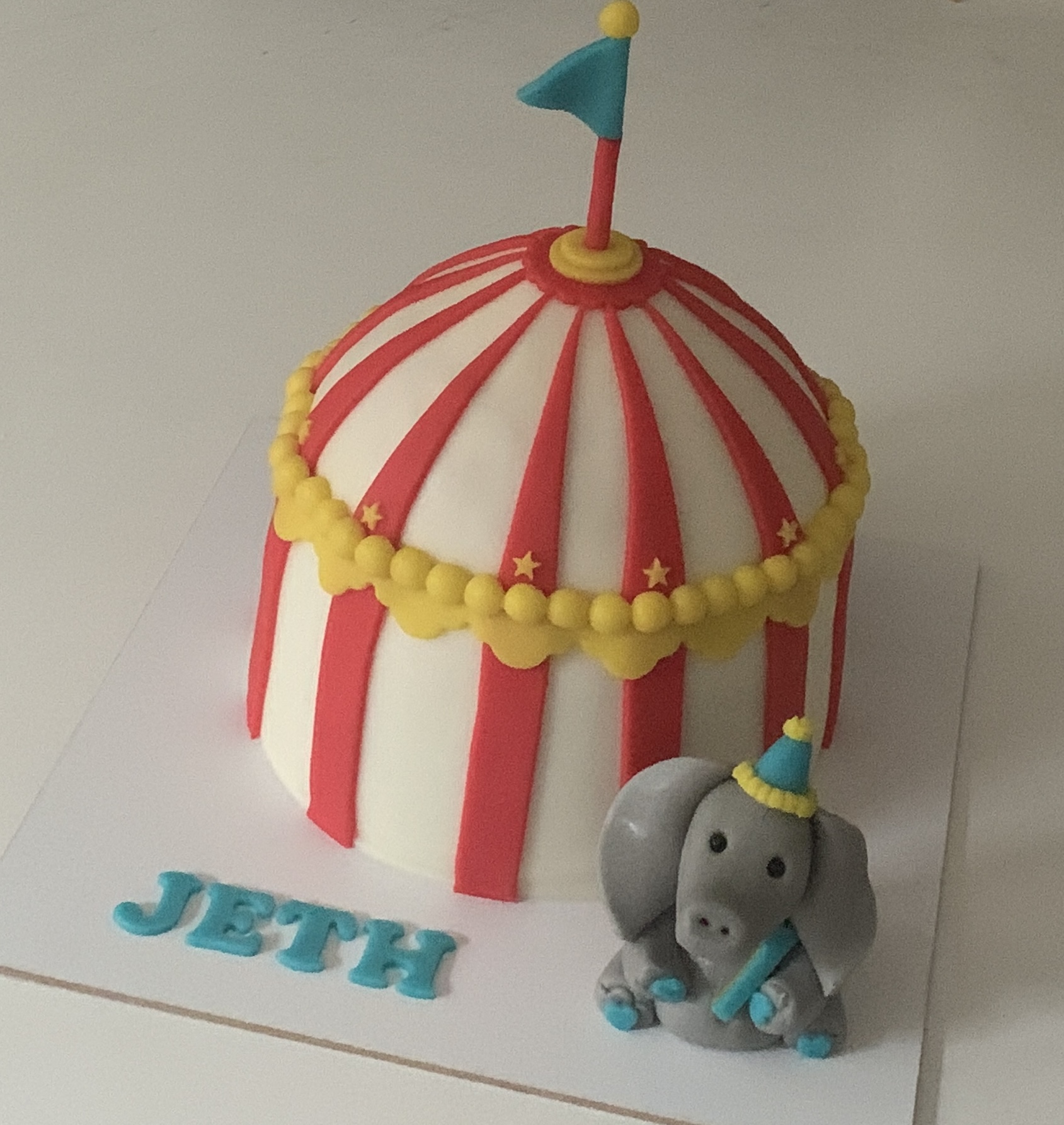 3D Circus tent taart JETH - Het Taartenhuis