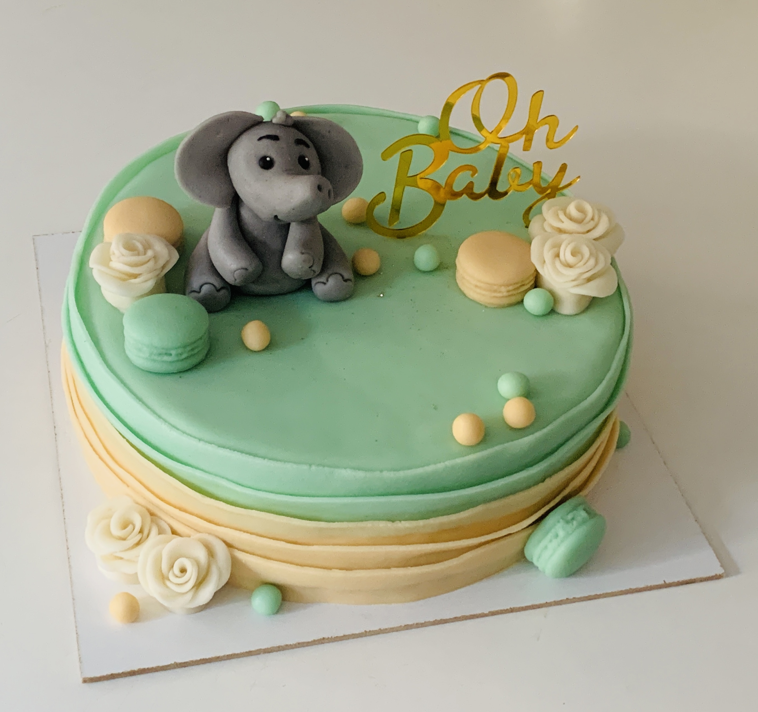 Babyshower taart 3D olifant - Het Taartenhuis