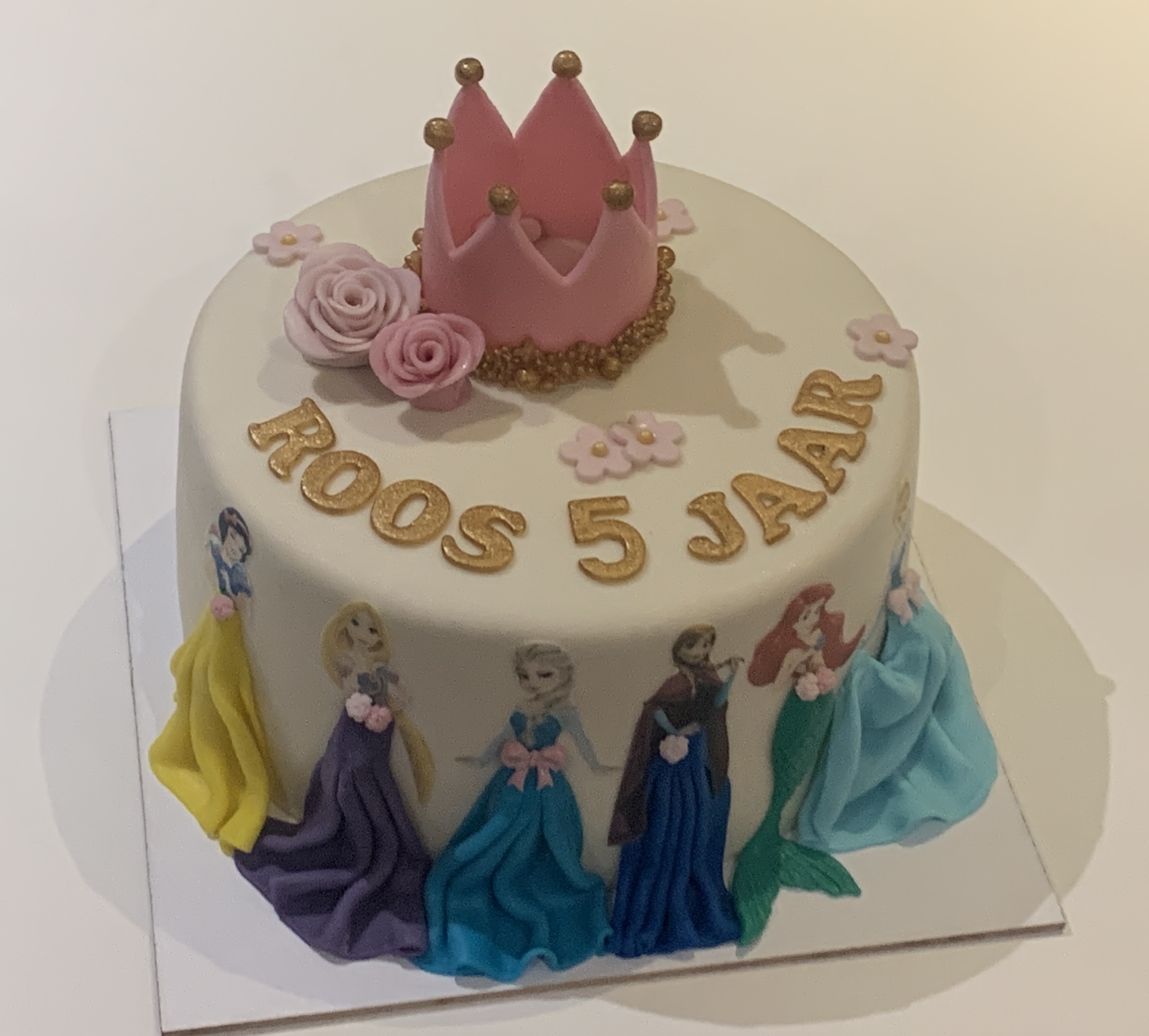 Disney Prinsessen taart ROOS - Het Taartenhuis