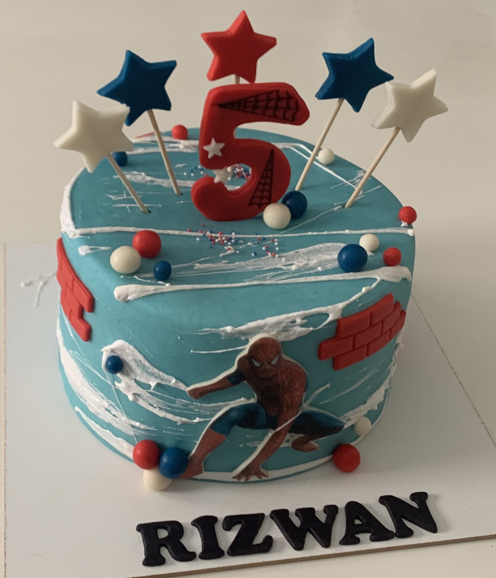 Spiderman taart RIZWAN - Het Taartenhuis