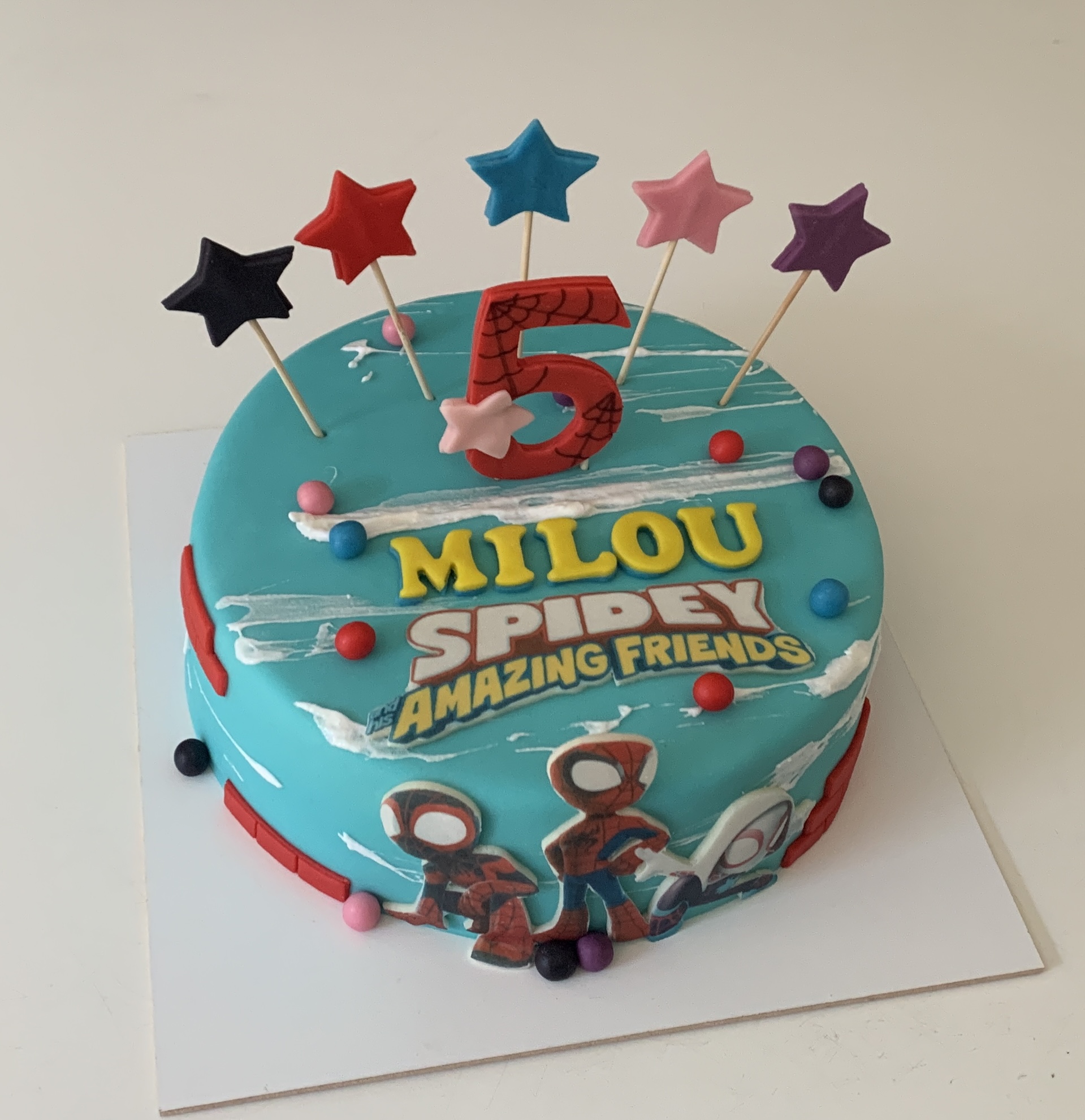 Spidey Amazing Friends taart MILOU - Het Taartenhuis